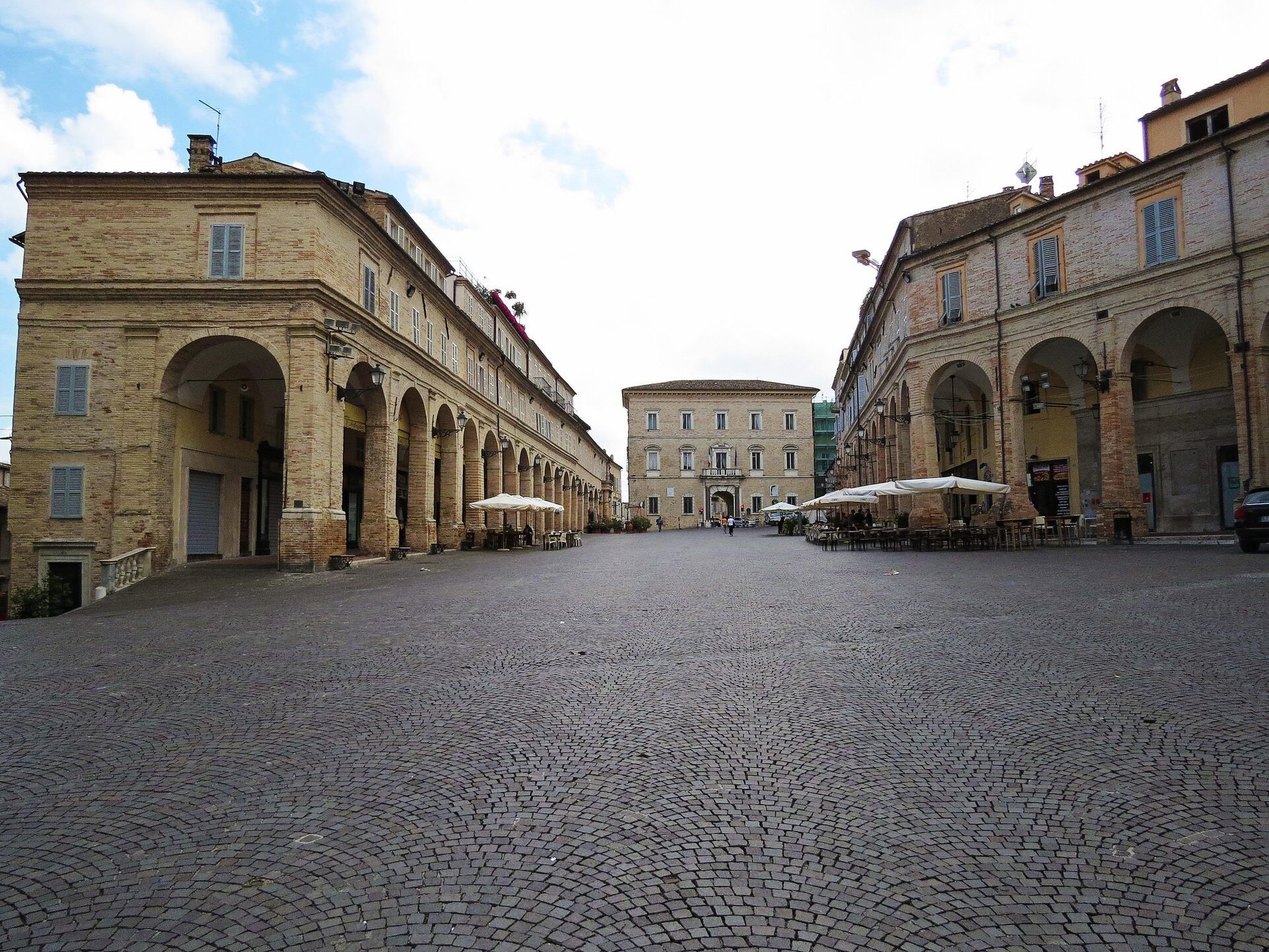 Fermo, cosa fare: 5 meraviglie da non perdere