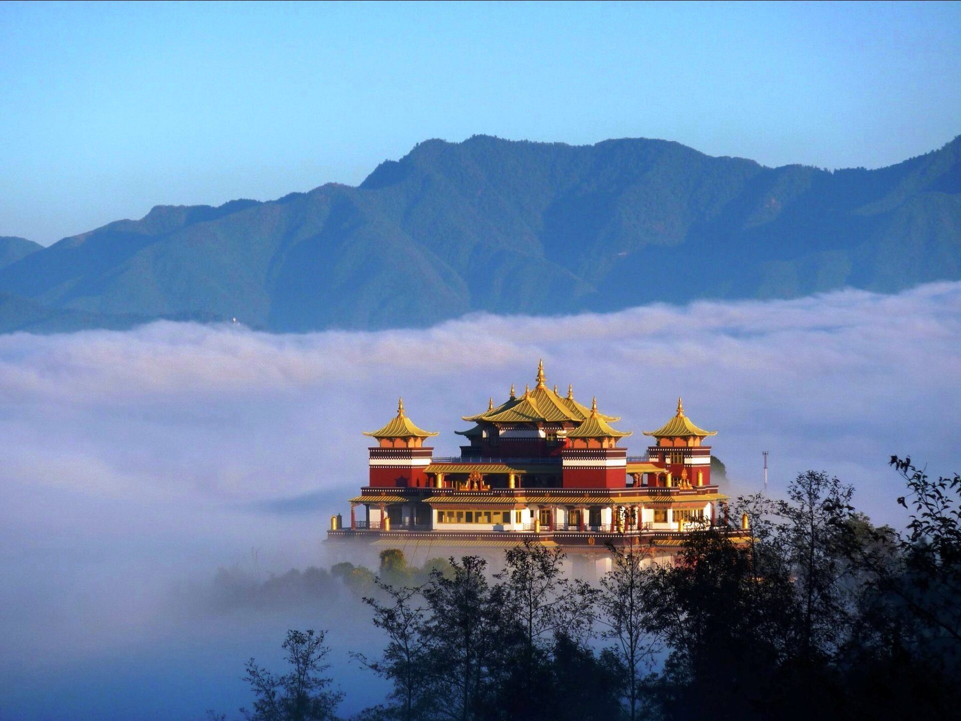 Nepal, cosa sapere prima di partire per un viaggio di trekking e non solo