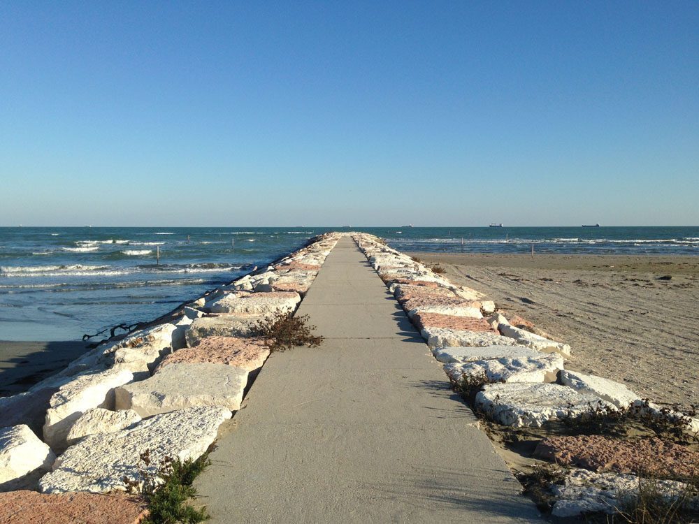 Visita al Lido di Venezia: panorami naturali, arte e cultura