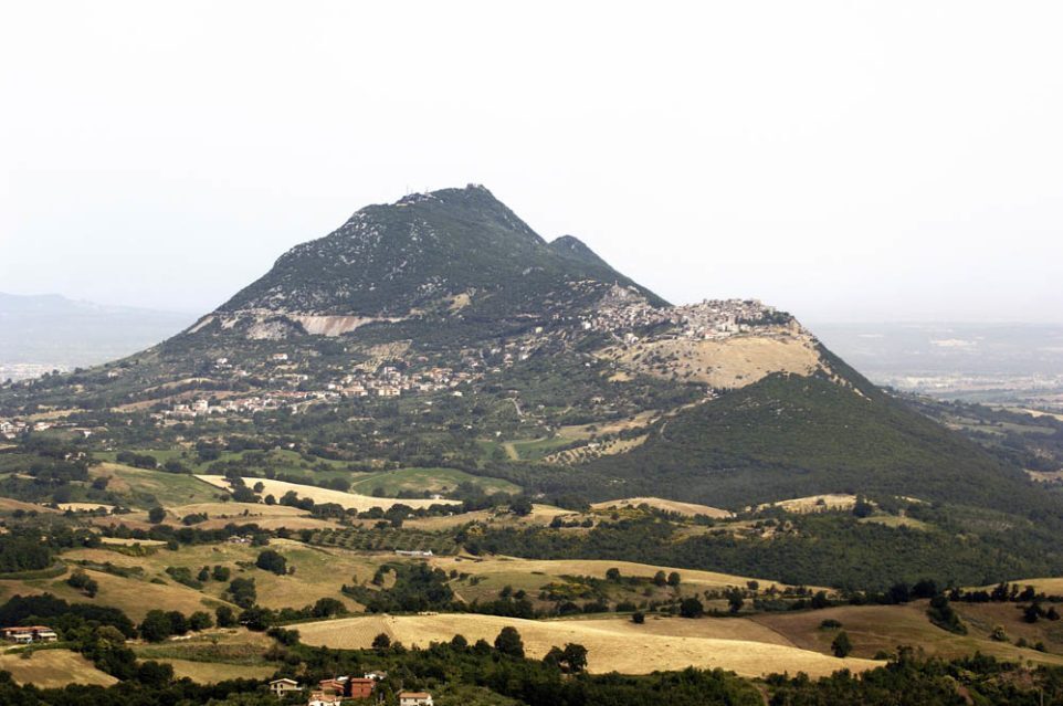 Sant'Oreste, Monte Soratte: gita tra storia, natura e relax