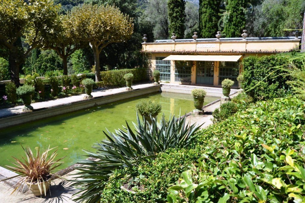 Mentone in un giorno: cosa vedere e dove mangiare