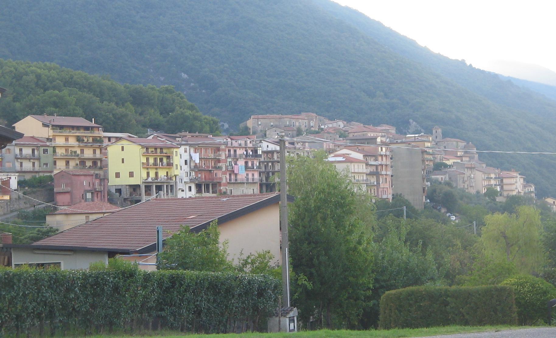 Felitto in autunno, piccolo borgo medievale da scoprire - Viaggi Low Cost