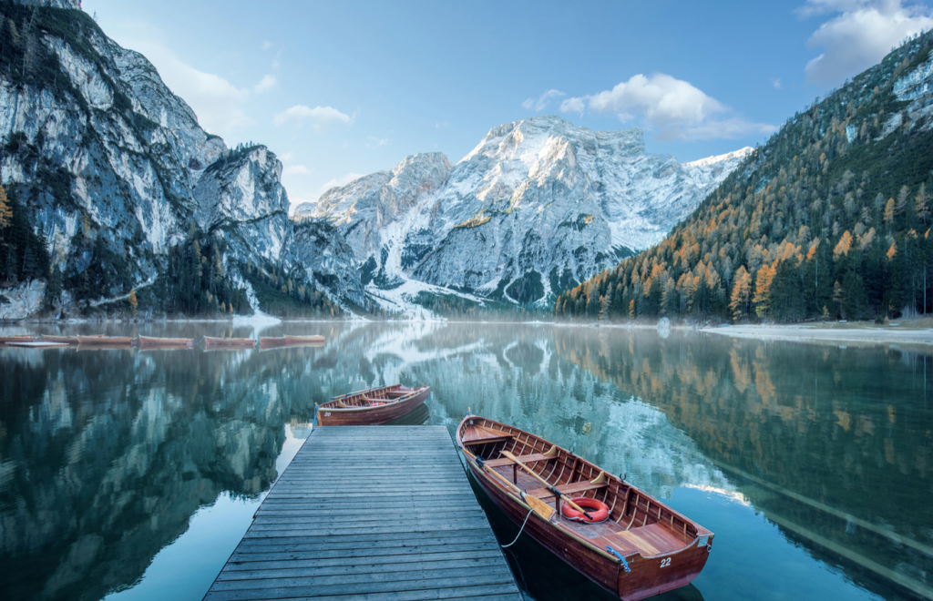 Curiosità e leggende sul Lago di Braies - Viaggi Low Cost